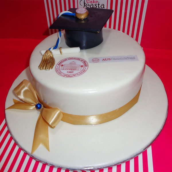 University Graduation Cake - Customized Cakes | Order Online | Delivery ...